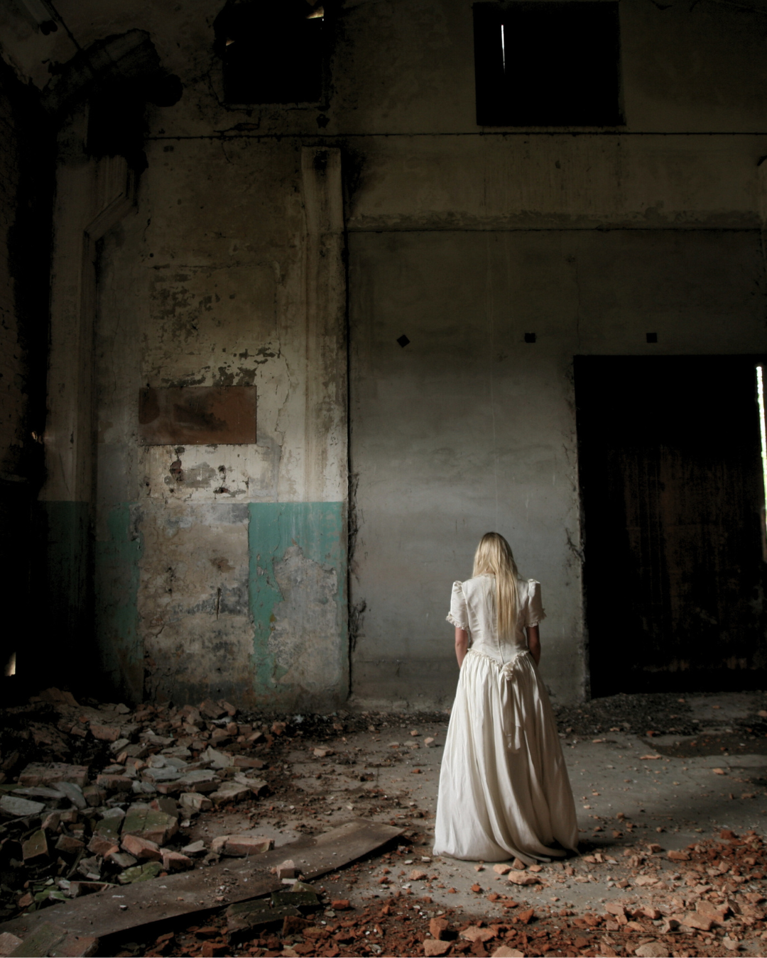 22 Gothic Horror Novels That Are Delightfully Moody - Odella Howe